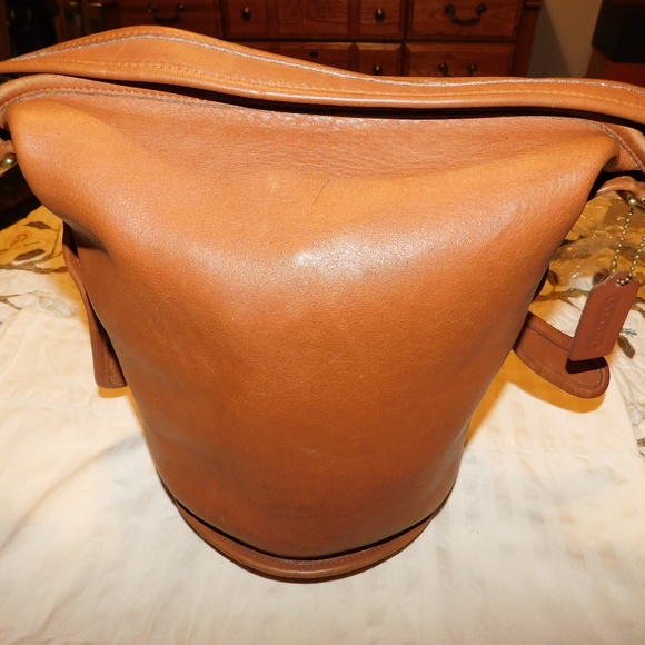 Coach | Bags | Coach Vintage 9953 Helens Legacy Shoulder Bag Bucket ...